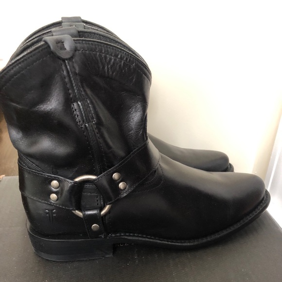 Frye | Shoes | Frye Billy Chain Short Boot | Poshmark